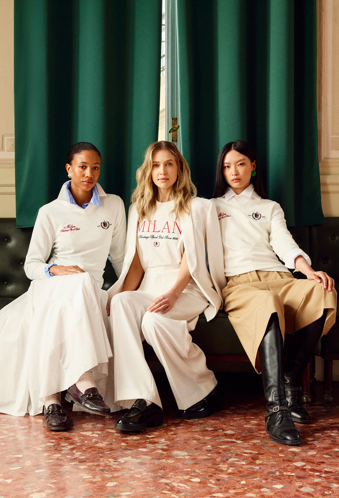 AC Milan Store | kit gara, abbigliamento, accessori, scarpe, regali ...